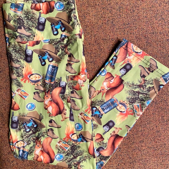 ML&M | Pants & Jumpsuits | New Mlm Green Adventure Legging Capris Size ...